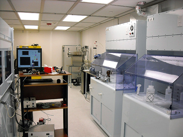 Electronics Industry Cleanrooms | CleanZones, LLC